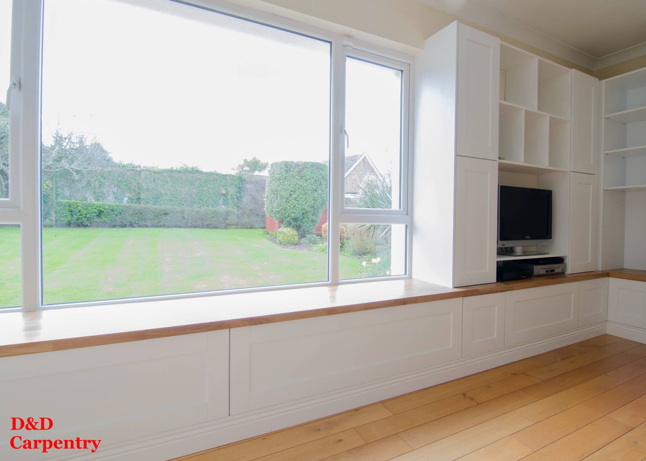 Bespoke Lounge Furniture - Custom Living Room Storage Solution with Sitting and Entertainment ...