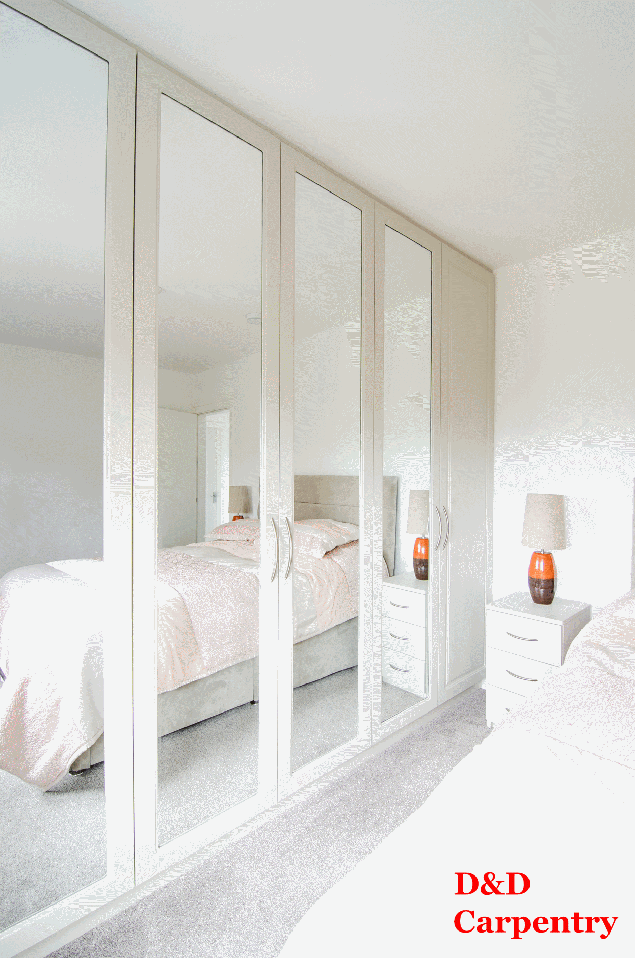 Fitted Wardrobe and Bespoke Bedroom Furniture - Custom Made Wardrobes ...