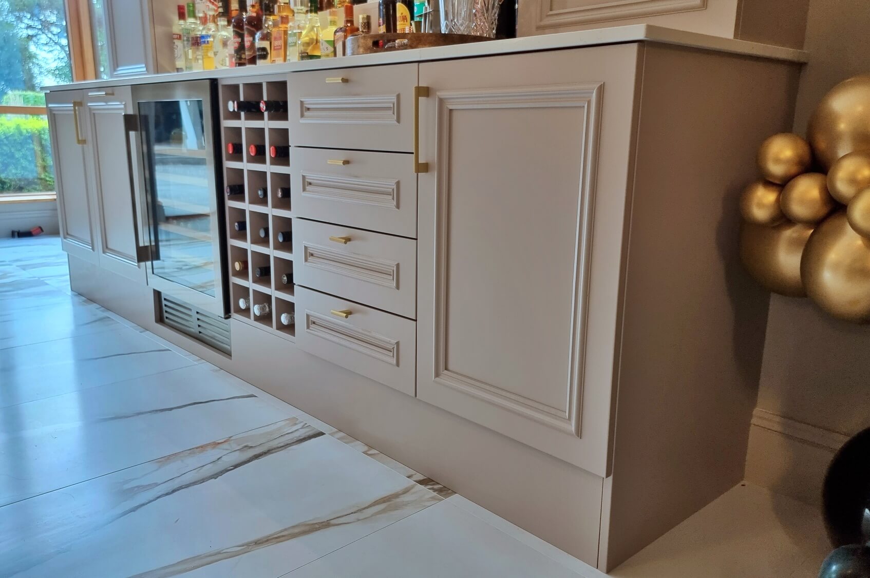 Luxury Home Bar Design and Installation Ireland - Bespoke Furniture ...